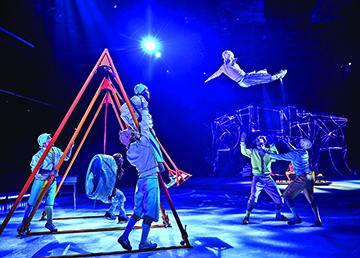 CRYSTAL – Cirque Du Soleil’s First-Ever Acrobatic Performance On Ice ...